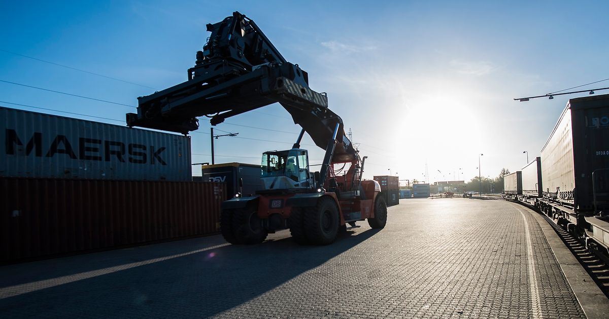 Railport Taulov: 2.600 m multimodale læssespor og 1 lagerhal